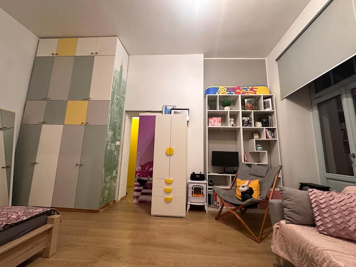 Różowo-żółty. Balkon! Centrum! Duże łóżKo + 2 Sofy - Olsztyn