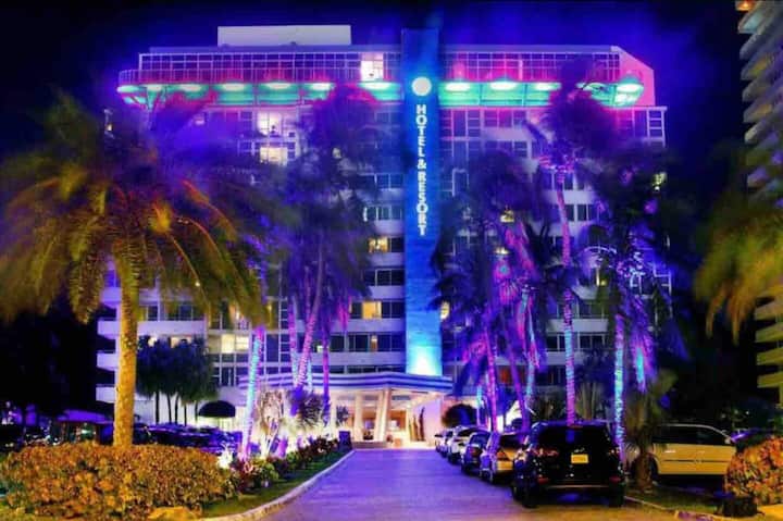 Beachfront Vacation - Fort Lauderdale, FL