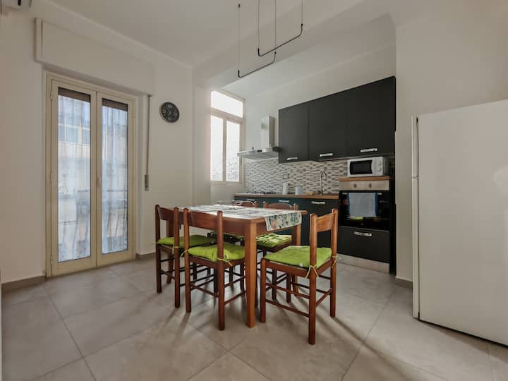 Casa Accogliente 2 Bdr Free Park, Zona Centrale. - Catania
