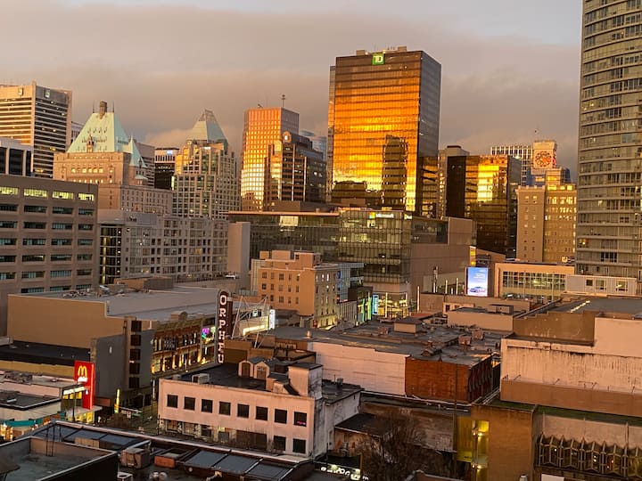 Loft In The City W/free Parking - Vancouver