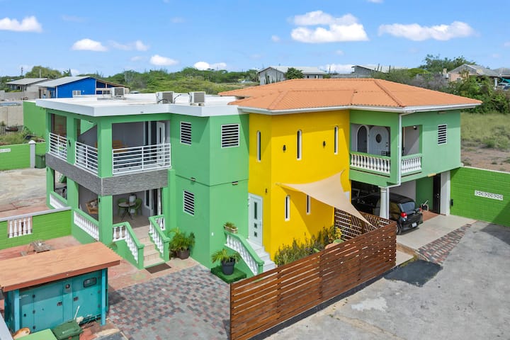 Cozy 3-bedroom Apartment (E) - Curazao