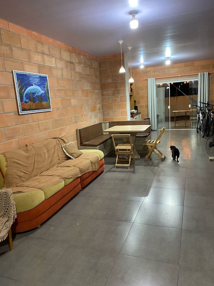 Casa 3 Quartos, Com Uma Suíte! - Itapoá
