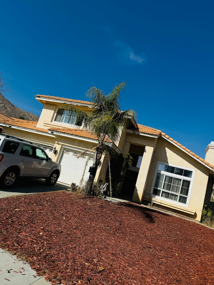 M6, Master Room, Two Queen Beds - Loma Linda, CA
