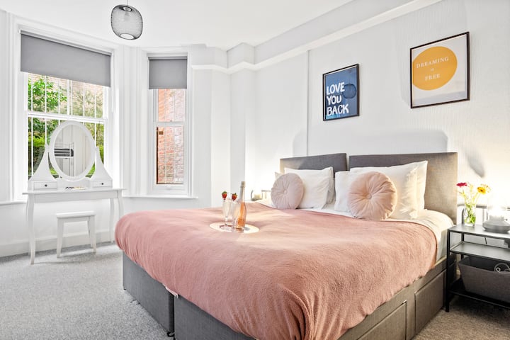 Family Retreat Central • 6 Guests • Free Parking - Bournemouth