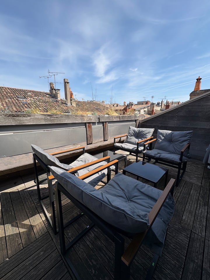 Terrace 2-bed In City Center: Bordeaux Nest 2 - Bordeaux