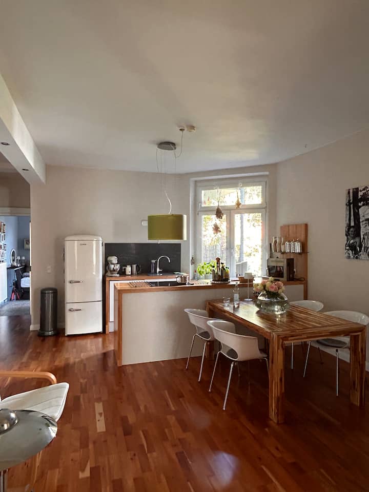 Tolle,ruhige Wohnung,optimale Anbindung Zur City - Cologne