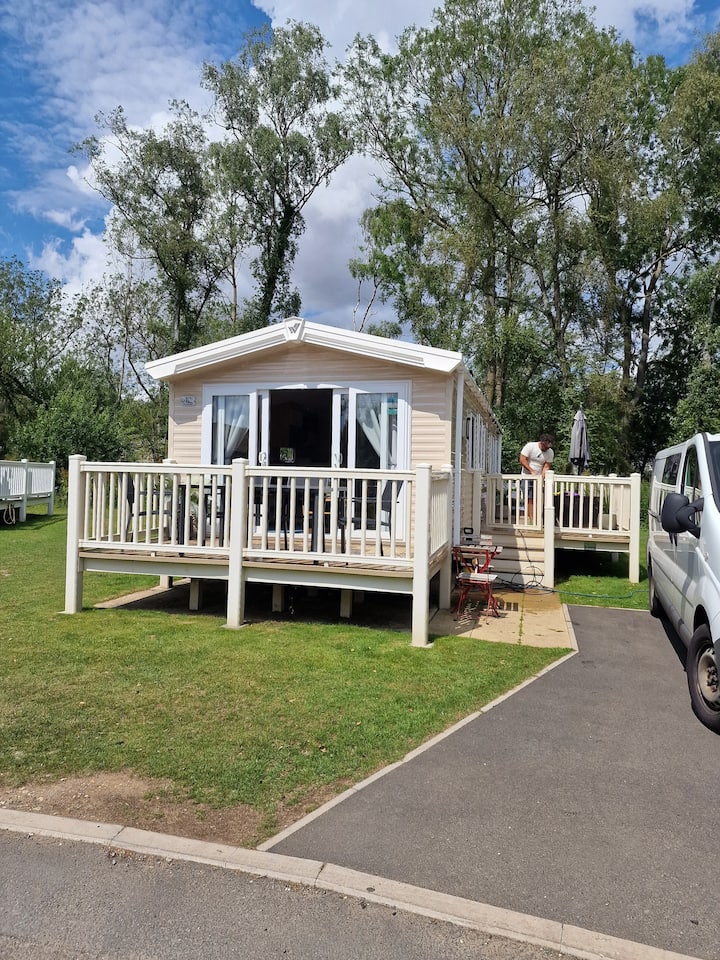 42 The Meadows - Woodhall Spa