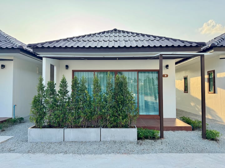 Bungalow With Bahtub - Nai Yang