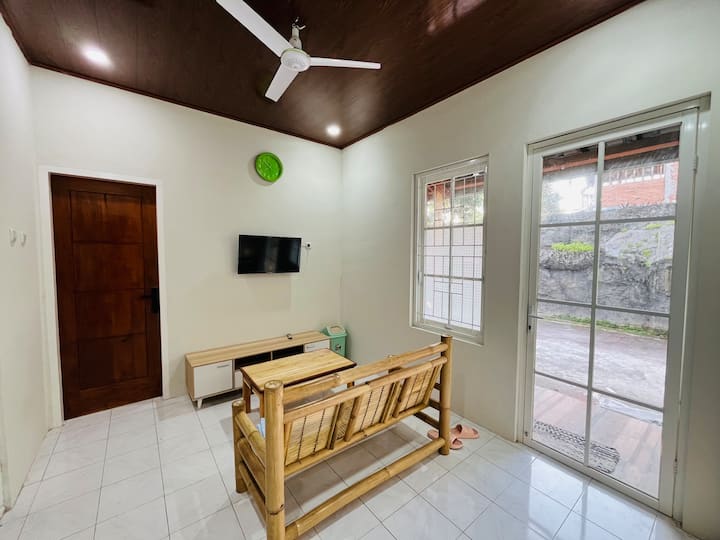 Parana 2 Guest House, Rumah Di Tengah Kota Mataram - Mataram