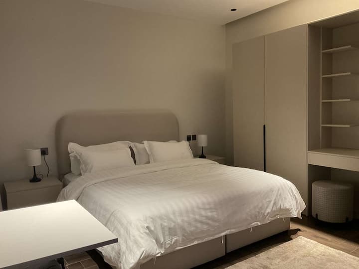 استديو (3) مودرين دخول ذاتي - Medina