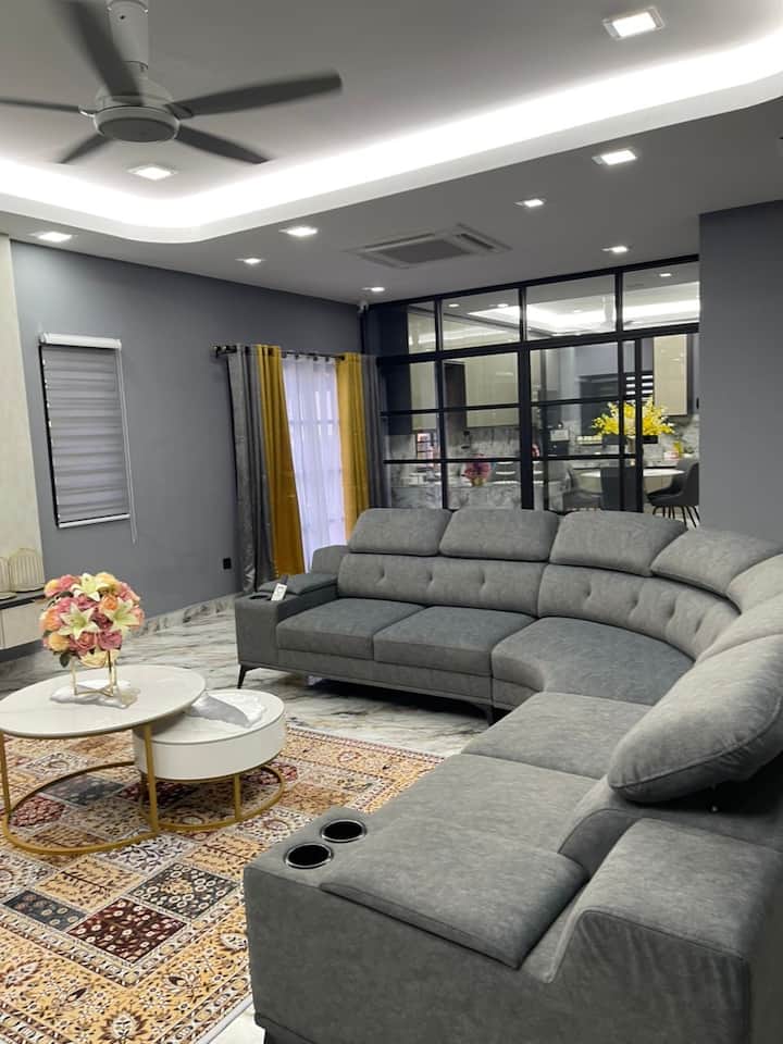 Homestay Lanai Royale Mk & Pool - Selangor