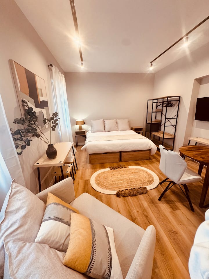 Estudio En Barrio De Salamanca - Madrid