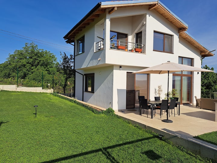 La Casa Di Vitto - Momchilgrad