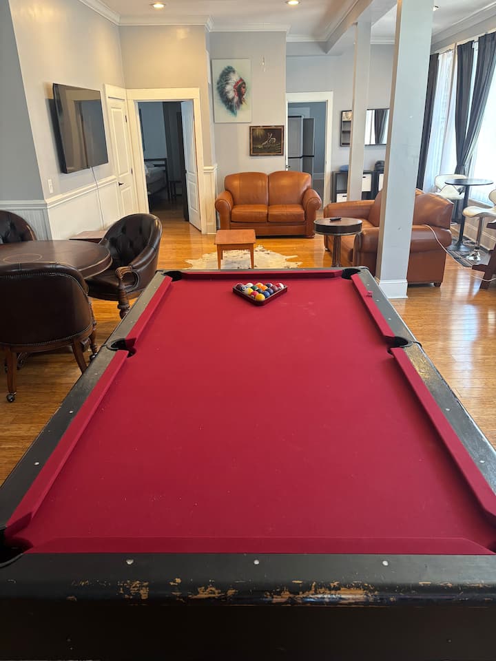 Condo In The Heart Of Nightlife - Charleston, SC