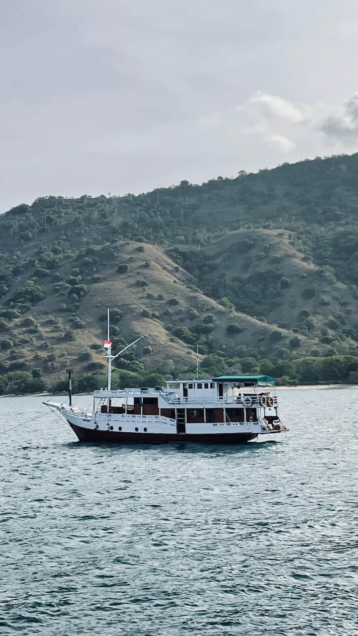 Sharing Trip 2 Hari 1 Malam - Labuan Bajo