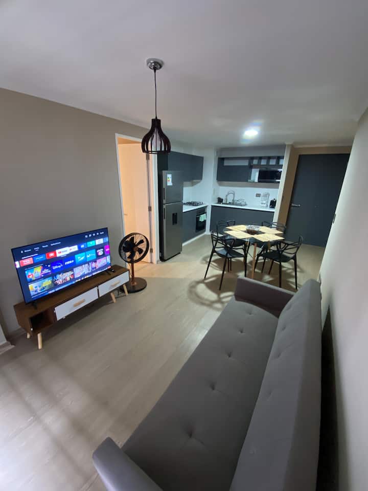 Hermoso Acogedor Aire Acond+wifi
Est+wifi+cable - Chillan