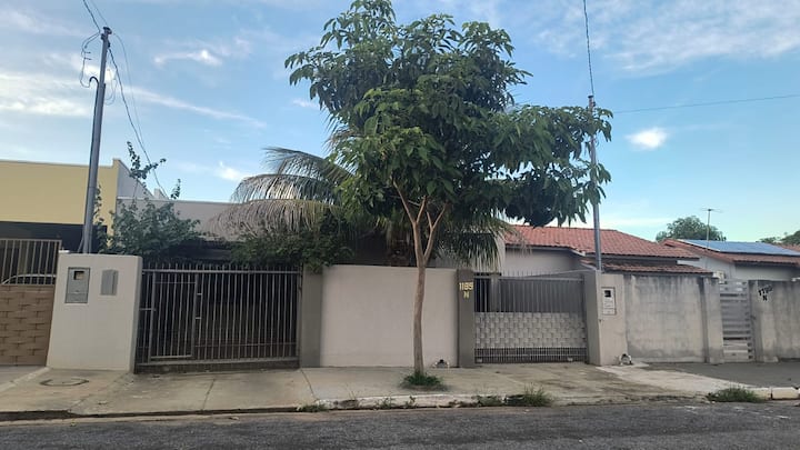 Casa Confortável, Espaçosa, Tranquilo! - Lucas do Rio Verde