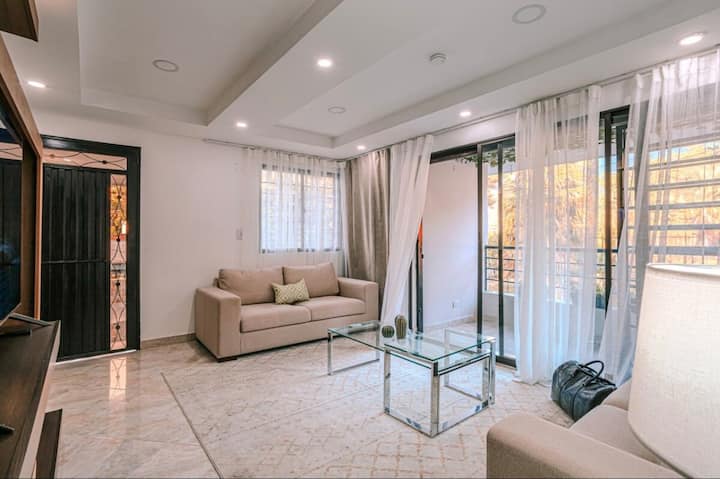 Apartamento Familiar 6 Huéspedes | Wifi Y Juegos. - Medellín, Colombia