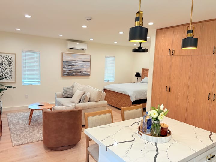 New Luxury Studio In Calabasas - Malibu Creek State Park, Calabasas