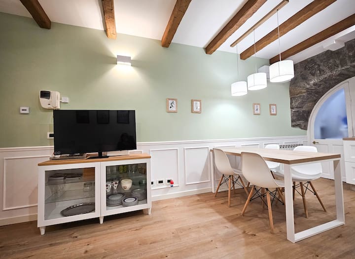 Calme, Confortable Et Soigné Près Gare Et Centre - Triest