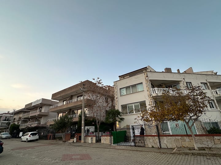 Sea-view Villa In Güzelbahçe - İzmir