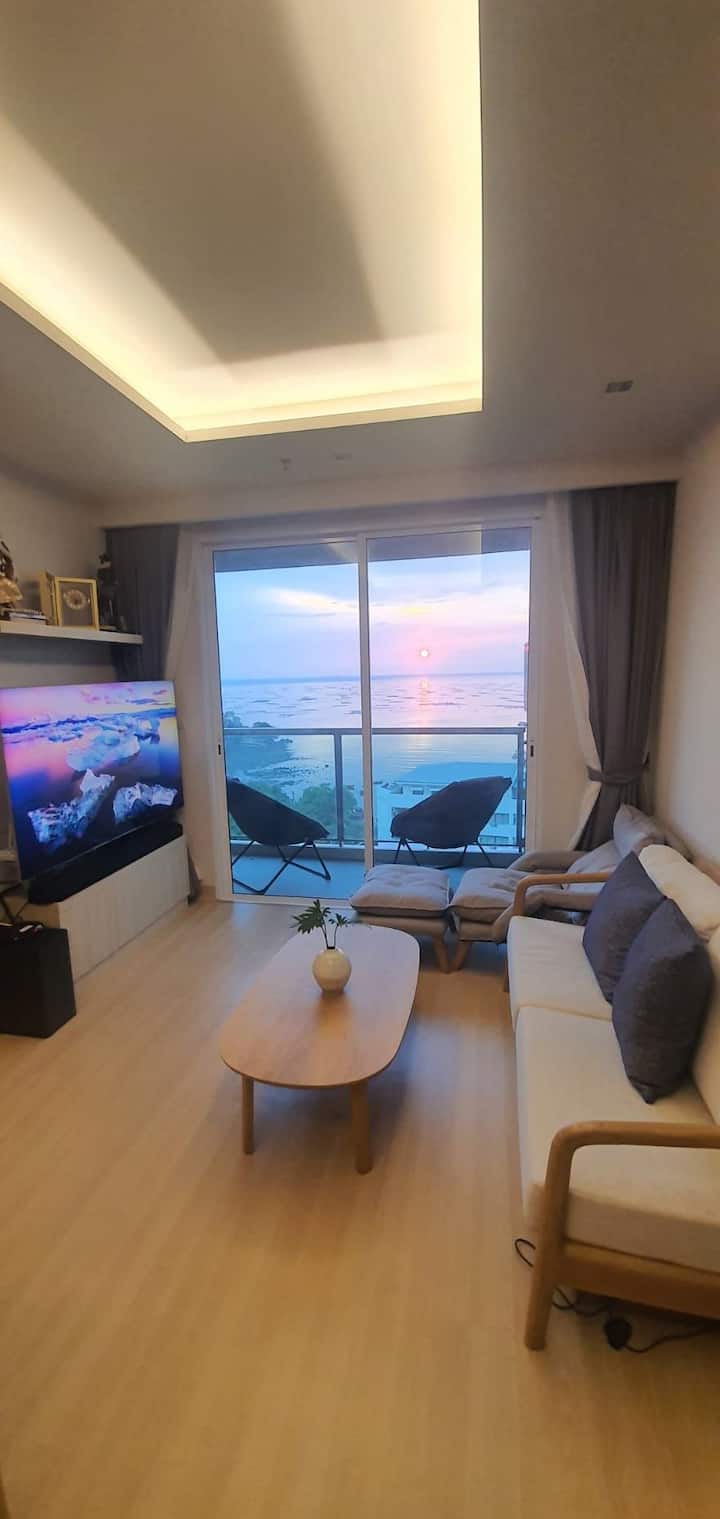 Seaview (Yuu) Condominium In Sriracha, Chonburi - Si Racha