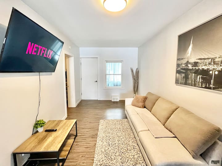 Peg City Urban Retreat/3 Br/entire Home/free Pkg - Winnipeg