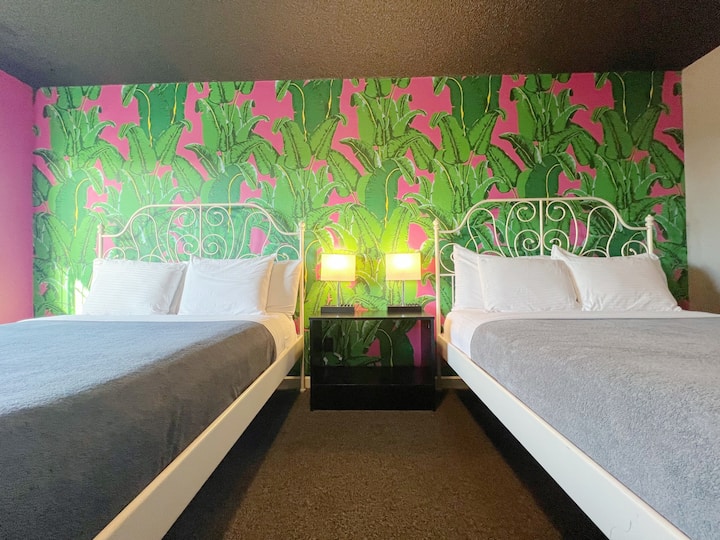 #2 Tropical Queen-beach Front, - Huntington Beach, CA