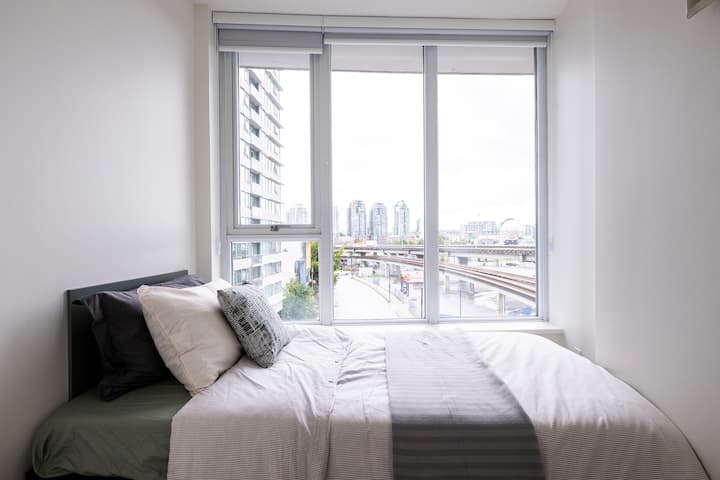 Heart Of Downtown Vancouver Condo/ Free Parking - Vancouver
