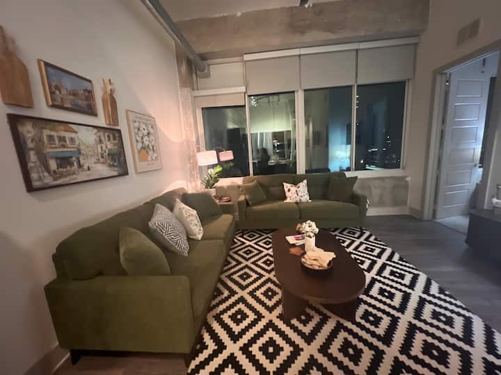 Our Downtown Retreat - Atlanta, GA