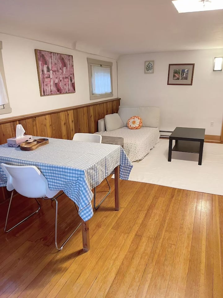 Point Grey Unit - Vancouver