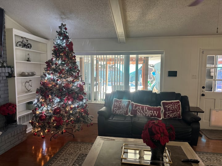 Beautiful House In Dallas With Pool An Spa - Dallas, TX