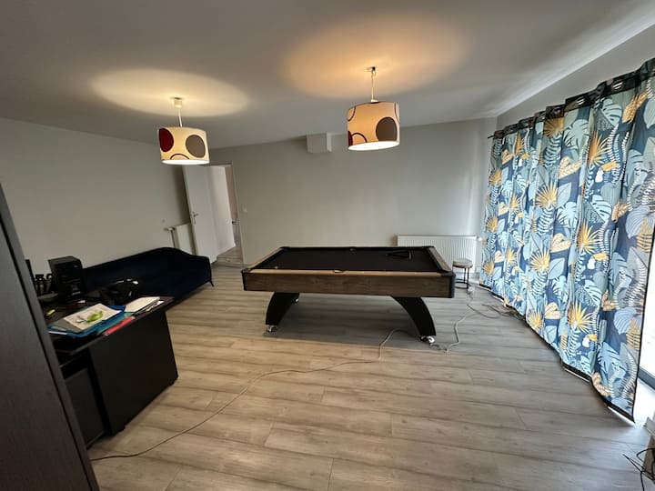 Maison Piscine Chauffée Couverte-billard-8 Pers - Ancenis