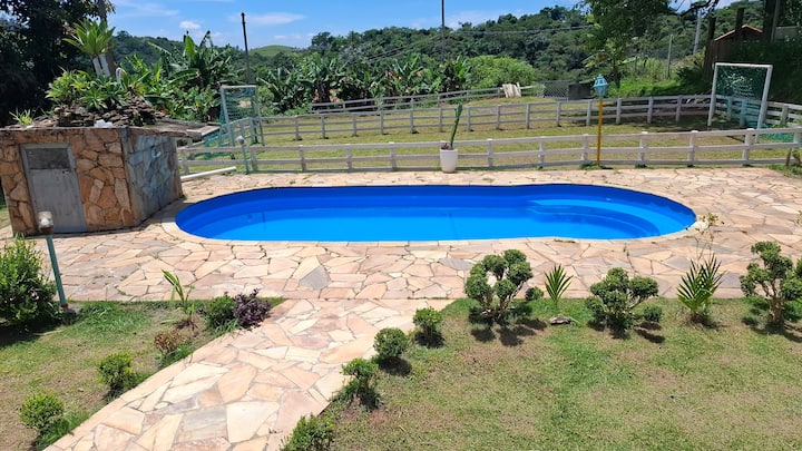 Churrasq., Piscina E Dormitório. - Guararema