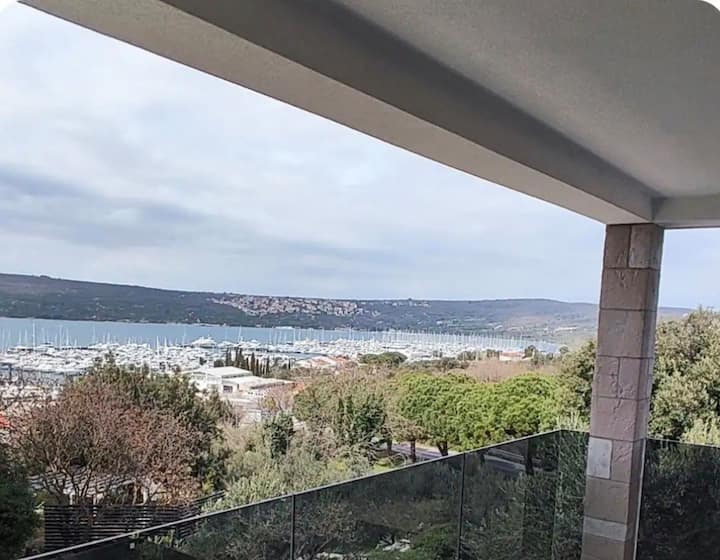 Bellamira Mit Swimmingpool - Punat