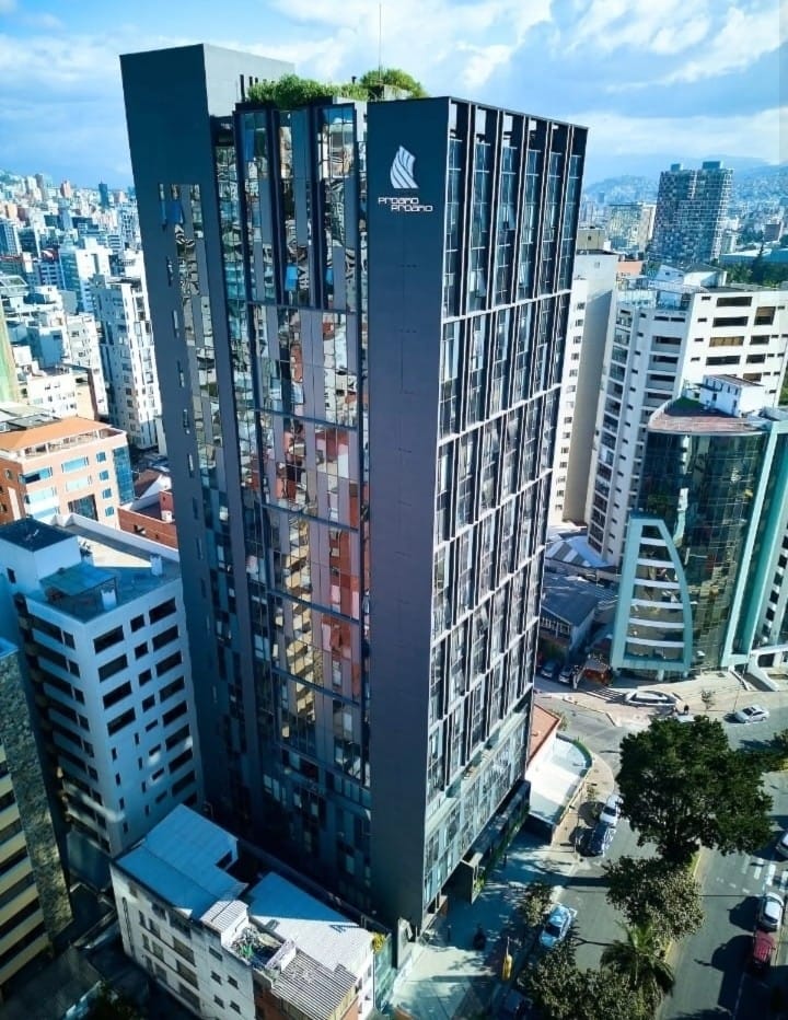 Suite Xoe Piso 11|moderno + Gym Privado + Smarttv - Quito