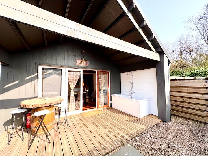 New Cozy Chalet & Private Wellness Near Amsterdam - Hoofddorp