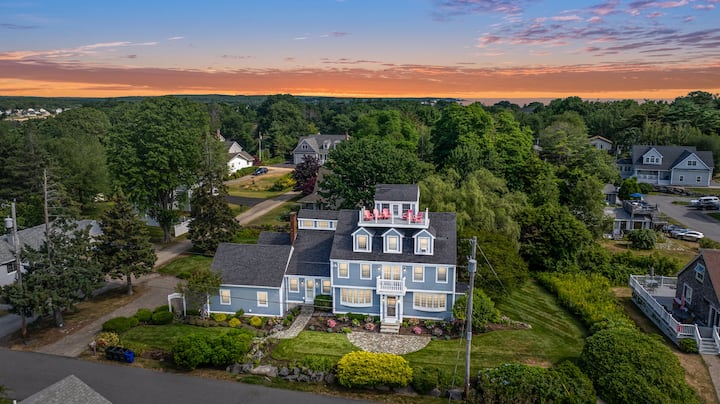 Panoramic Ocean View Family Home In York - York, ME