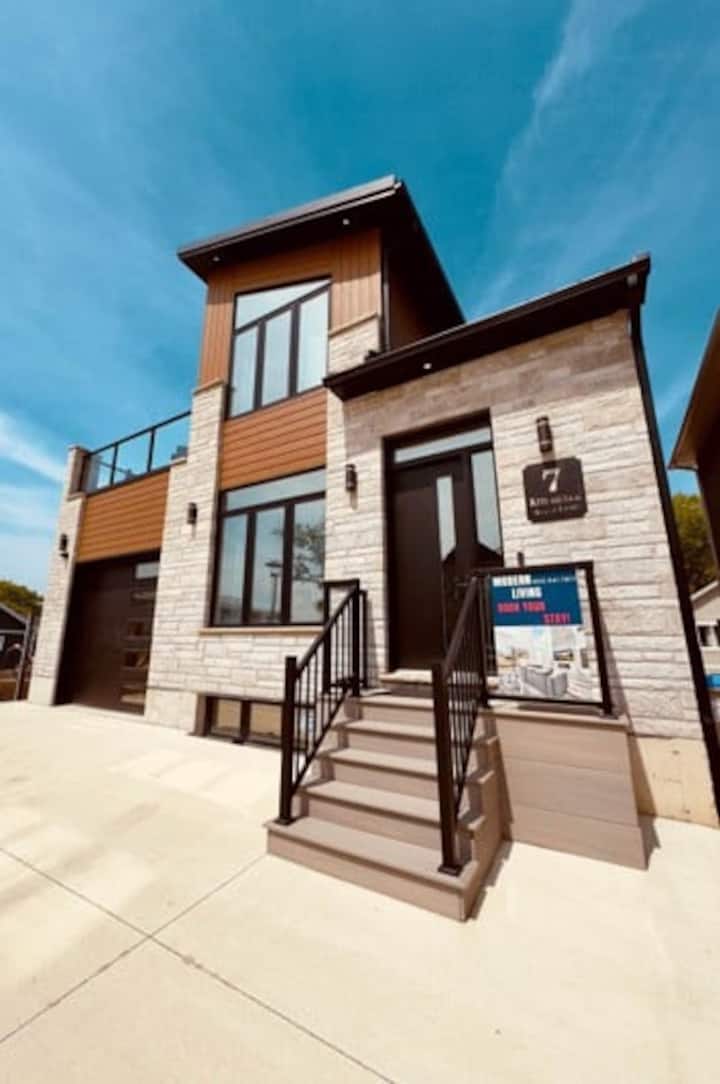Modern Living Grand Bend 5 Br - Grand Bend