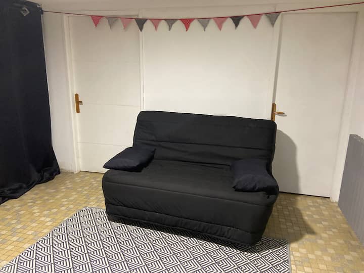 Studio à Louer En Campagne - Saint-Étienne-de-Montluc