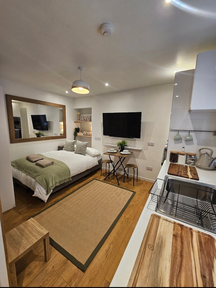 Inverness City Centre Studio Flat - Inverness