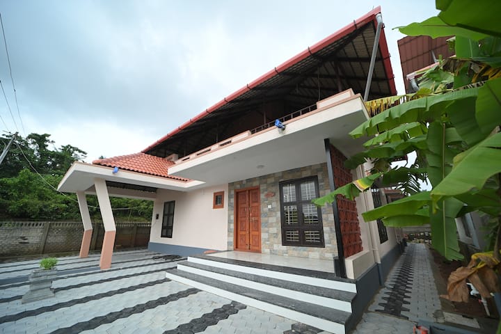 Shourya House - Puttur