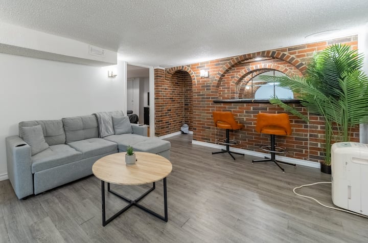 2min->gateway Casinos-fanshawe|kitchen|laundry - London, ON, Canada