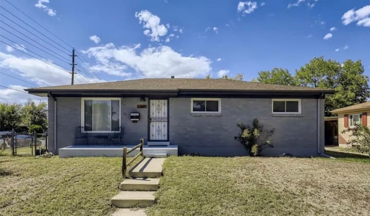 Cozy Room In East Denver: Unit 1 - Aurora, CO