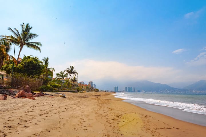 Pza. Marina•airpt•ks Bed•2 Baths•wifi•sprmkt•ample - Puerto Vallarta