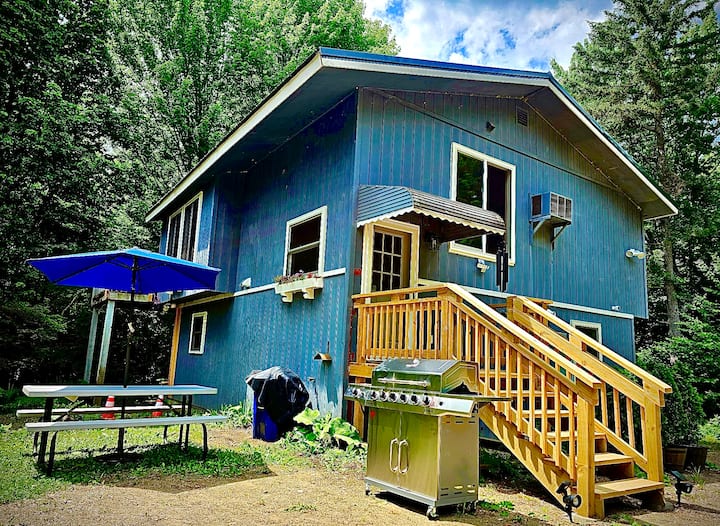 Marys Revival House - Vermont