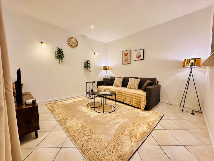 Le Refuge De Saint-vincent. - Carcassonne