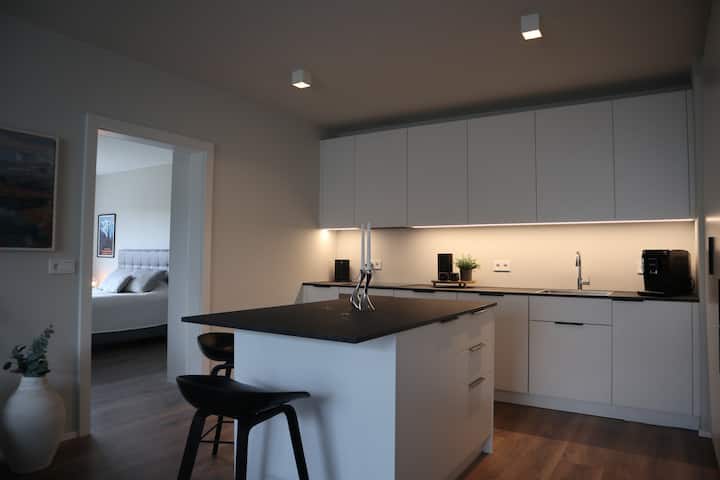 Capital Area - Family Friendly & Free Parking - 아이슬란드