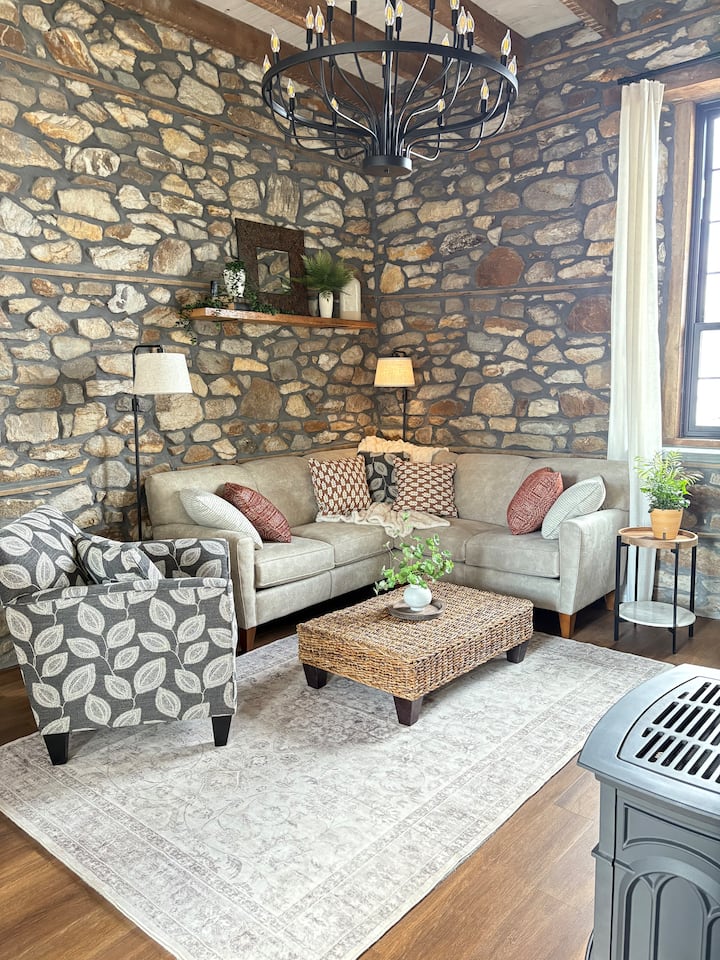 Poplar Grove Schoolhouse With Hot Tub/swim Spa - Honey Brook, PA
