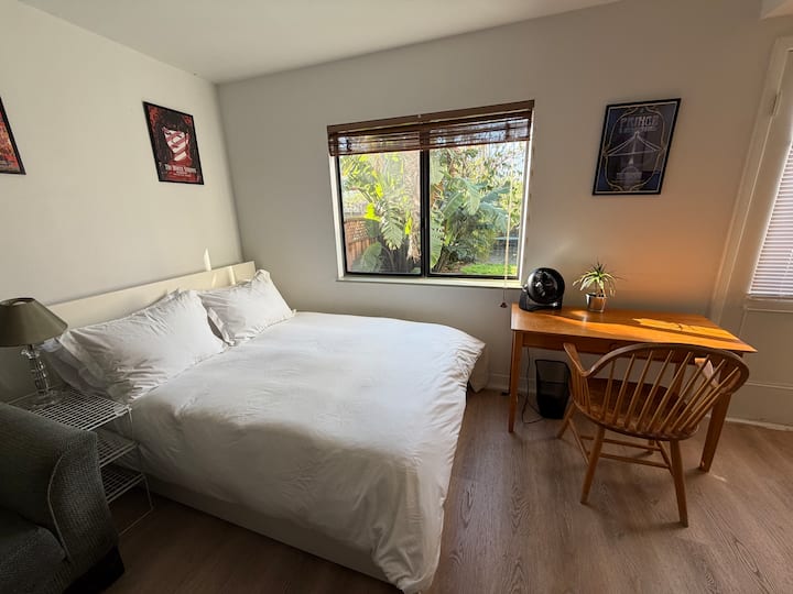 Mission Garden Apartment ! - San Francisco, CA